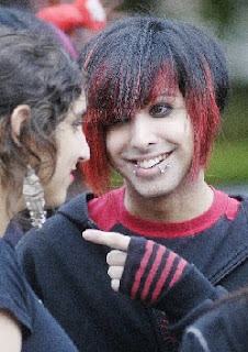 ÓSCAR Y LOS DEMÁS... ¡NO AL MALTRATO!: EMOS